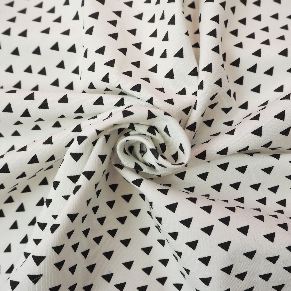 Ecru Triangles - Cotton Jersey – Grid Fabrics